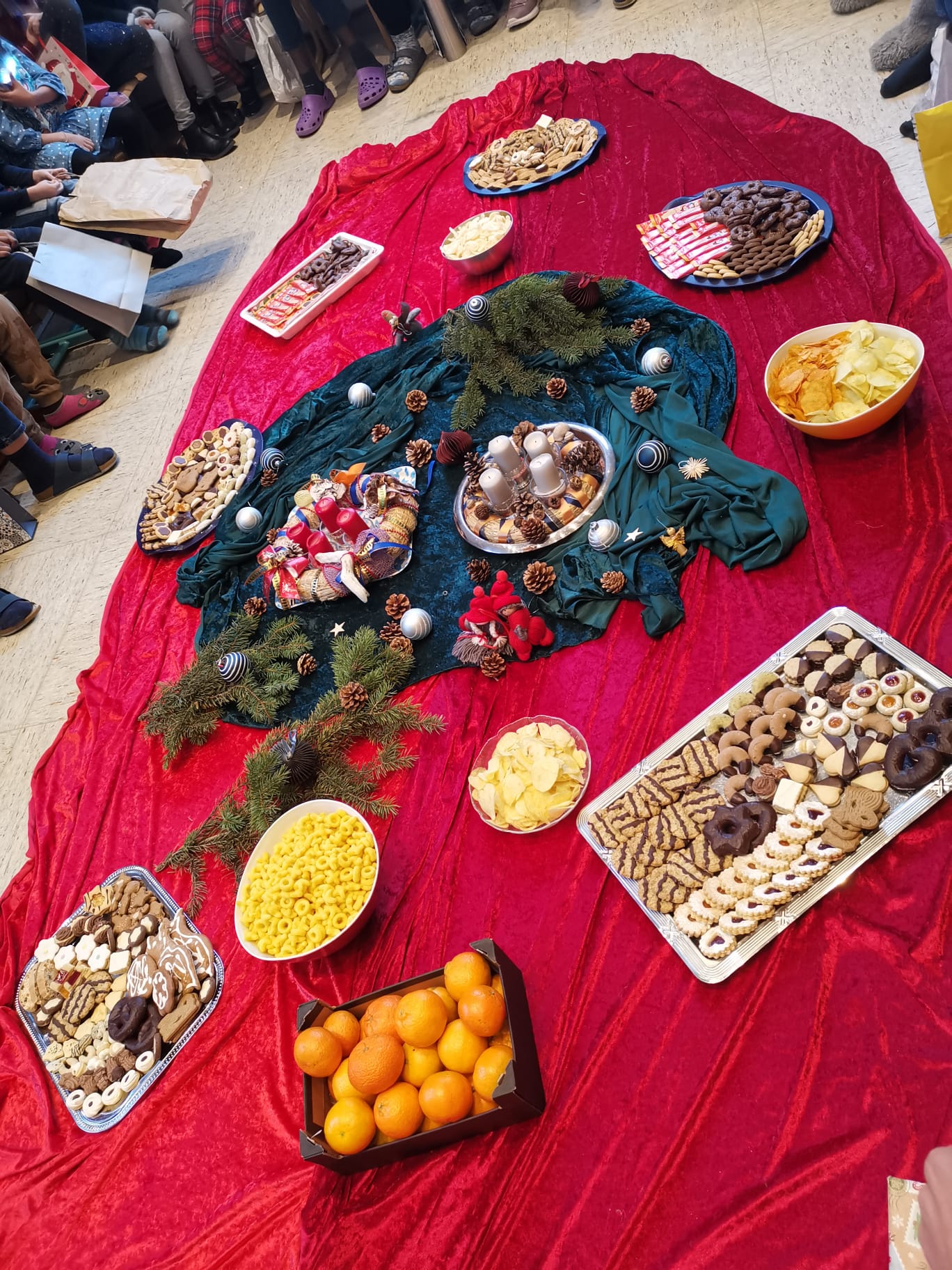 Weihnachtsfeier 2022 mit der Primaria & Sekundaria - .alf Schule